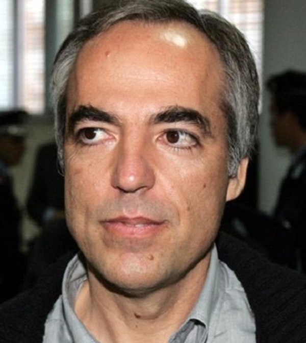 ΔΗΜΗΤΡΗΣ ΚΟΥΦΟΝΤΙΝΑΣ: Βιβλία & Βιογραφία - Βιβλιοπωλείο Πολιτεία
