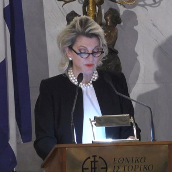 ΦΩΤΕΙΝΗ ΤΟΜΑΗ-ΚΩΝΣΤΑΝΤΟΠΟΥΛΟΥ: Βιβλία & Βιογραφία - Βιβλιοπωλείο Πολιτεία